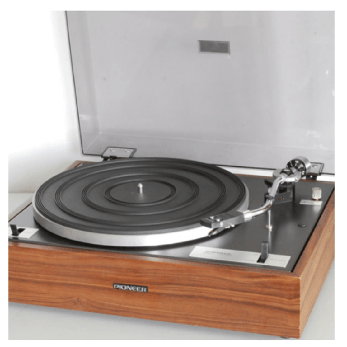 Pre-owned Turntable Pioneer PL12R – AudioSoundMusic